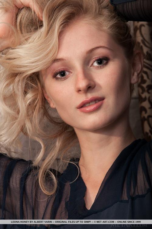 Leona Honey Pictures Hotness Rating Unrated